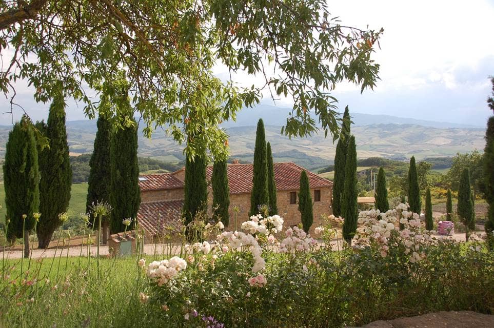 Living in the countryside: the advantages of a slow life surrounded by ...