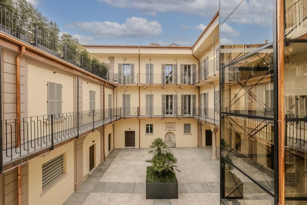 Le case a ringhiera di Milano: fascino tra i cortili storici | Italy ...