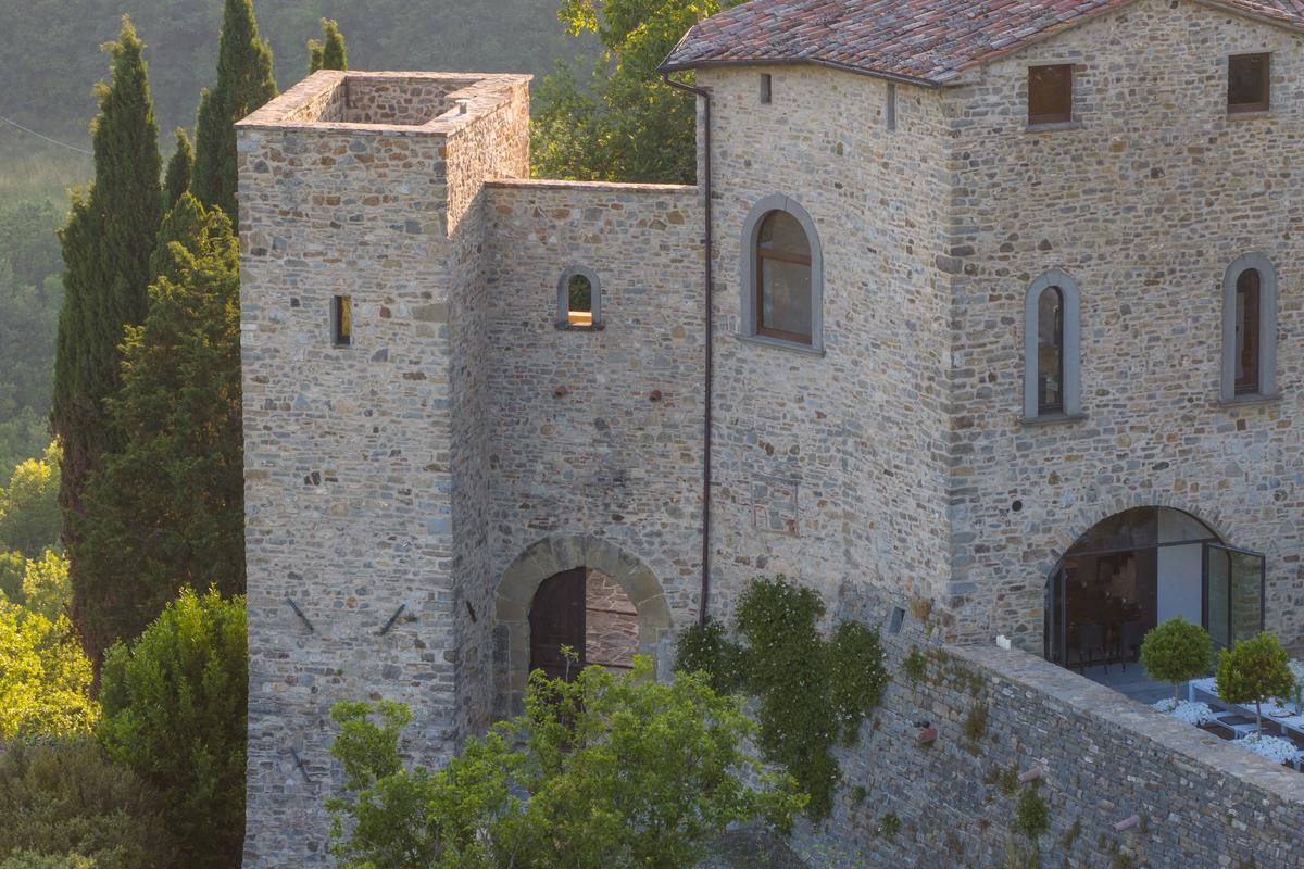 The 10 most beautiful castles in Italy | Italy Sotheby’s International ...