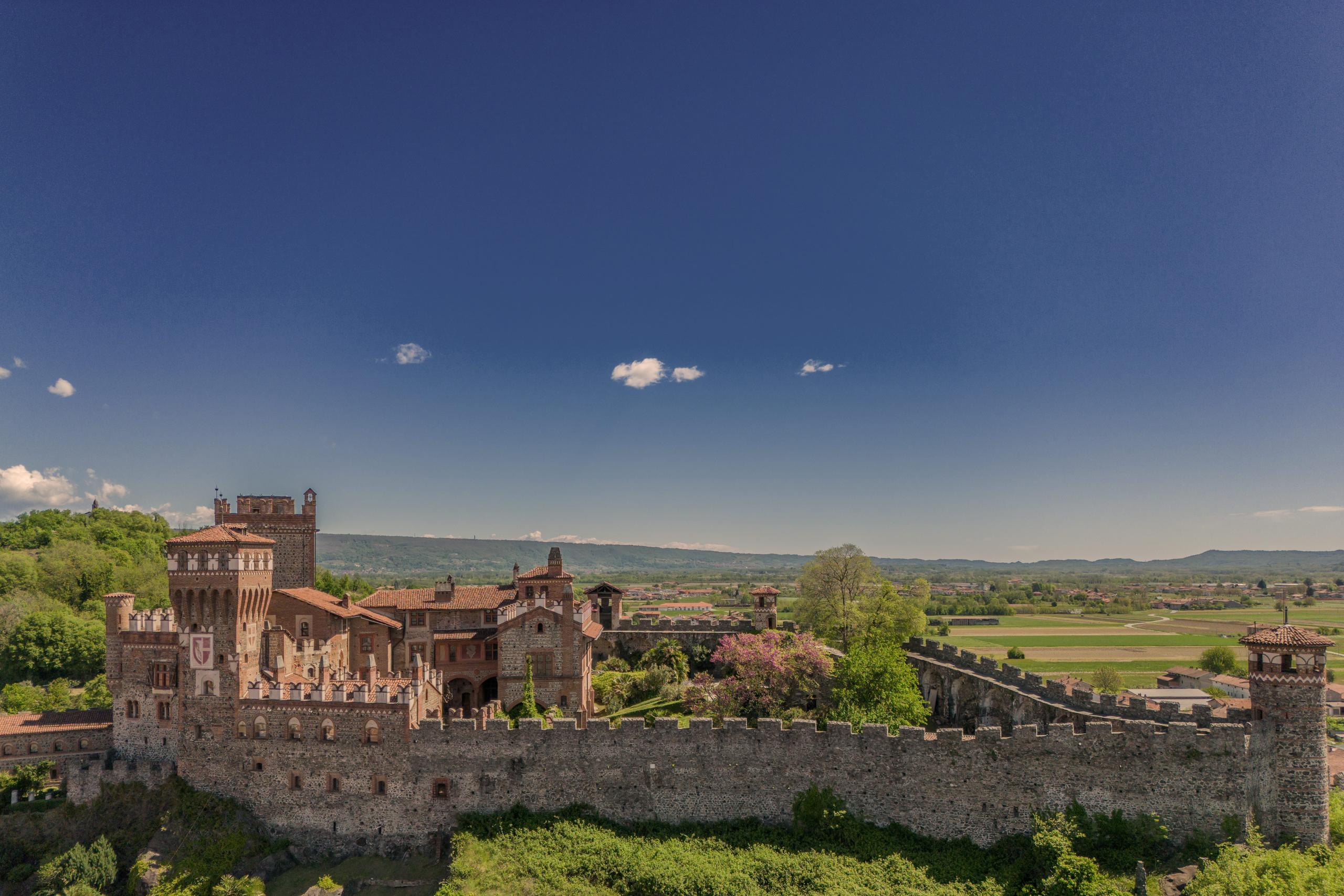 The 10 most beautiful castles in Italy | Italy Sotheby’s International ...